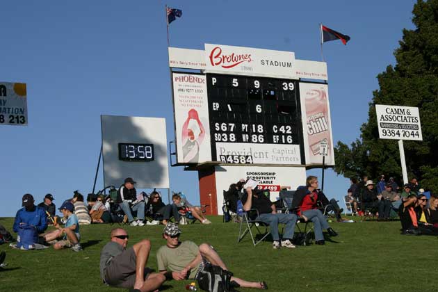 What’s so special about Lathlain Park? by Sue C | australianrules.com.au